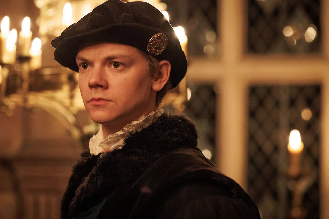 Wolf Hall: The Mirror and the Light premieres on BBC One Nov 10 ...