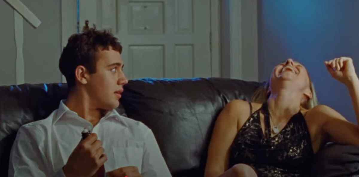 Departures (review) - Cinerama Film